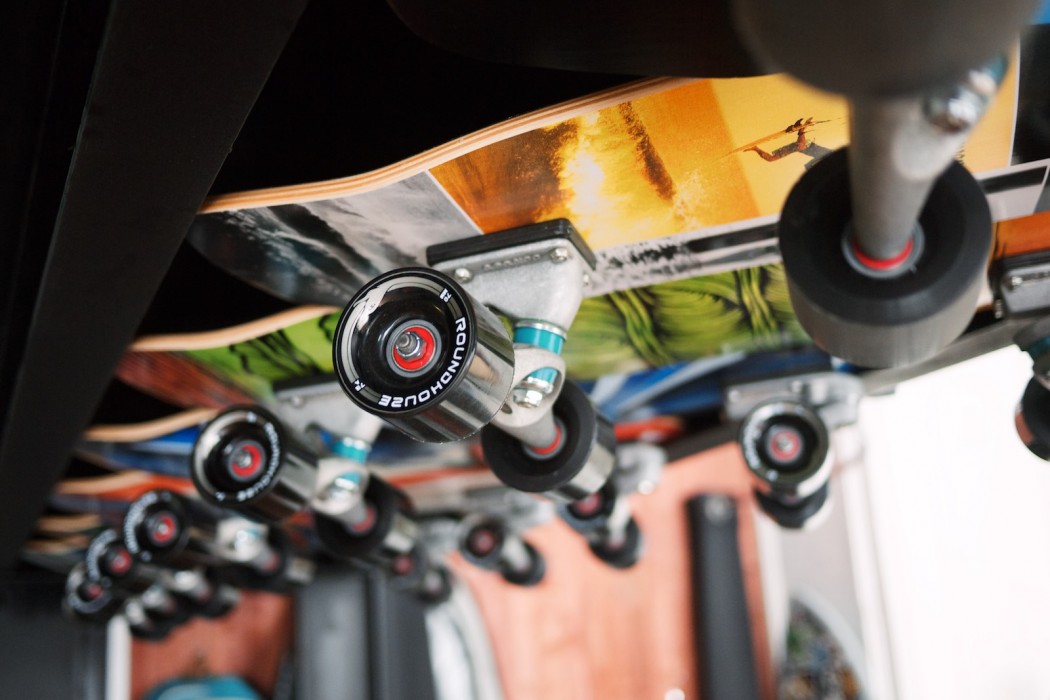 Customind, le nouveau surfshop bordelais - The Cove | Blog surf skate ...